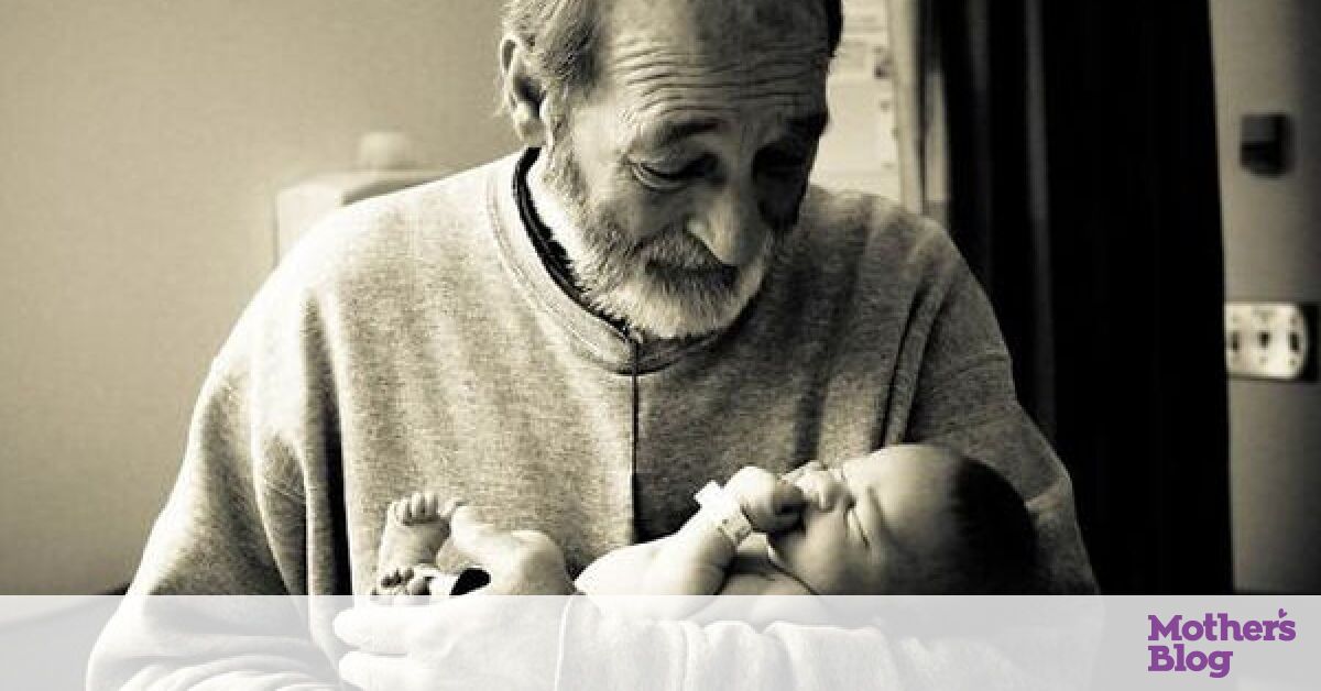 Όταν η γιαγιά και ο παππούς βλέπουν για πρώτη φορά το εγγόνι τους ...