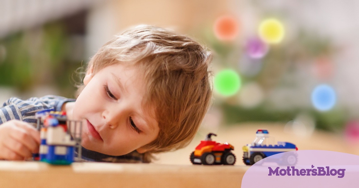 Πώς να μεγαλώσετε ένα εσωστρεφές παιδί με αυτοπεποίθηση - Mothersblog.gr