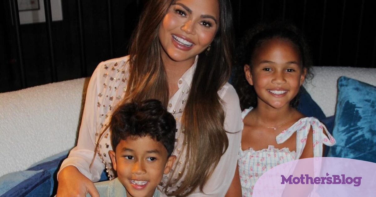 Η μικρή Luna αφιέρωσε στη μαμά της, Chrissy Teigen ένα μοναδικό ...