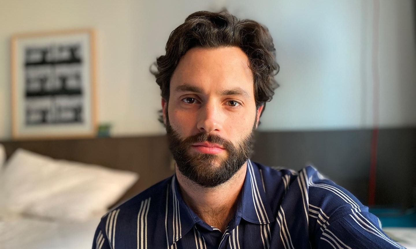 Penn Badgley: Η μία λέξη που κάθε γονιός πρέπει να λέει πιο συχνά ...